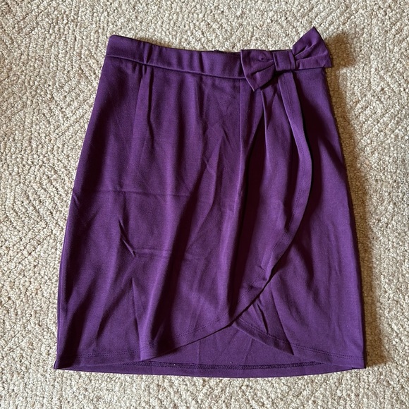 vera moda | Skirts | Vera Moda Tulip Skirt | Poshmark